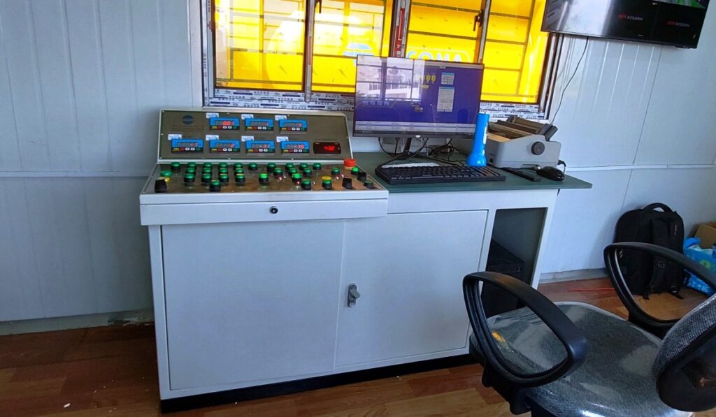 Concrete batching plant control system